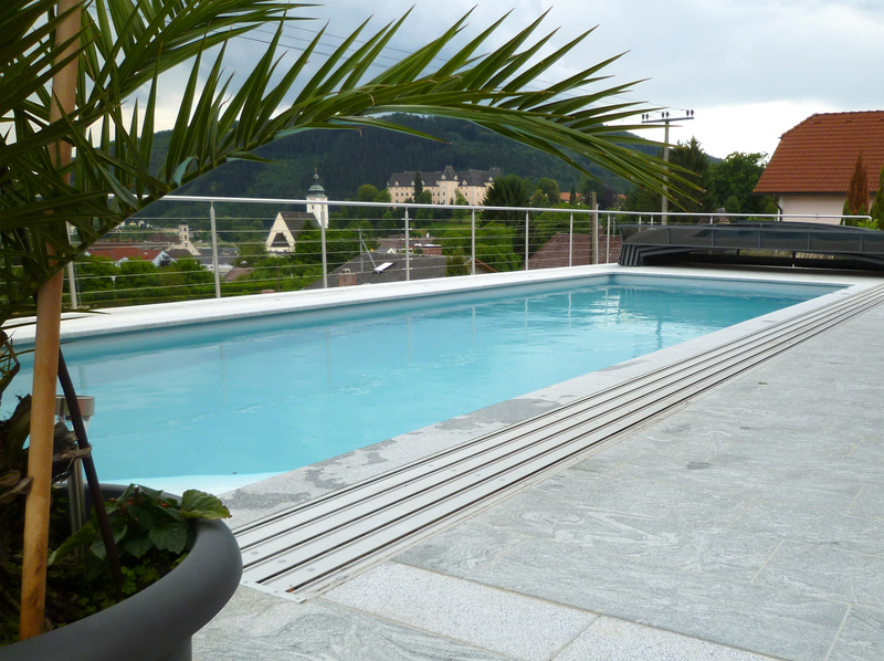 Schwimmbad: BINDER Pools & Wellness GmbH